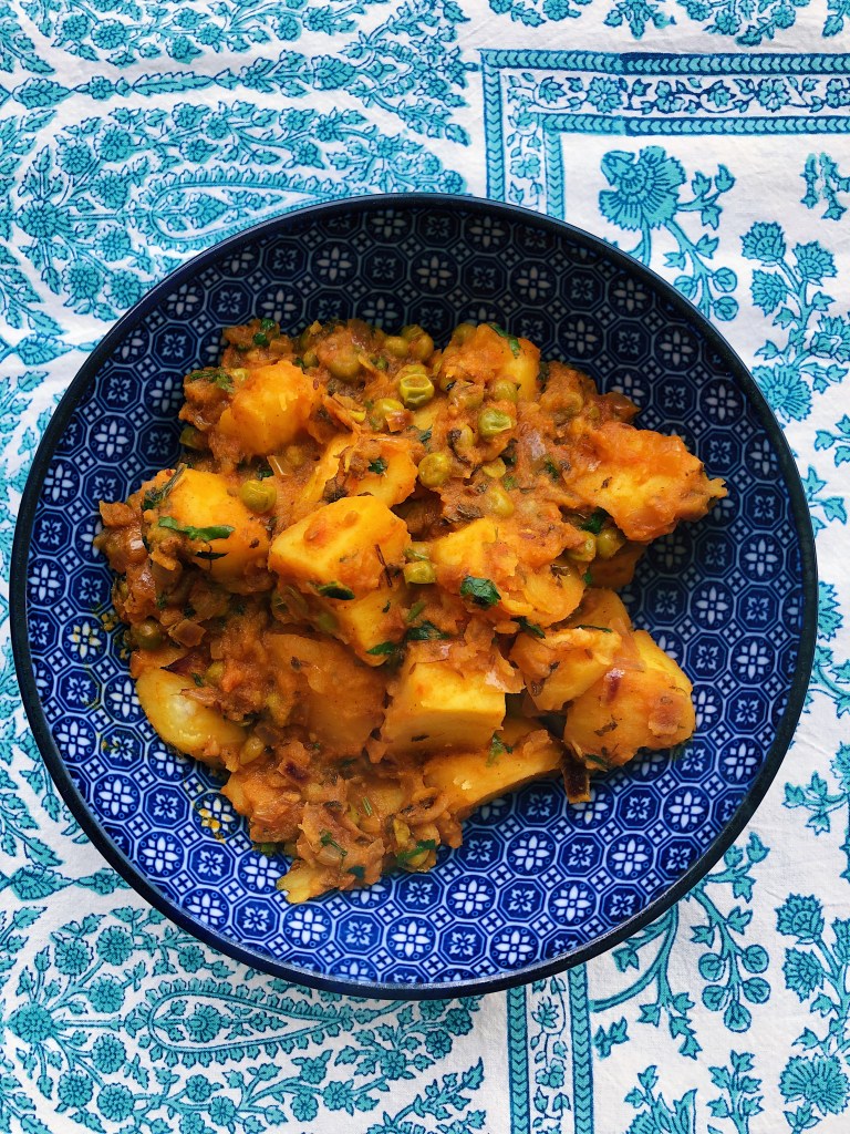 Aloo Matar – Potato and Pea Curry | CHILLI & MINT